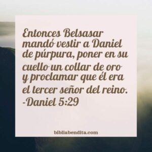 Explicación Daniel 5:29. 'Entonces Belsasar mandó vestir a Daniel de ...